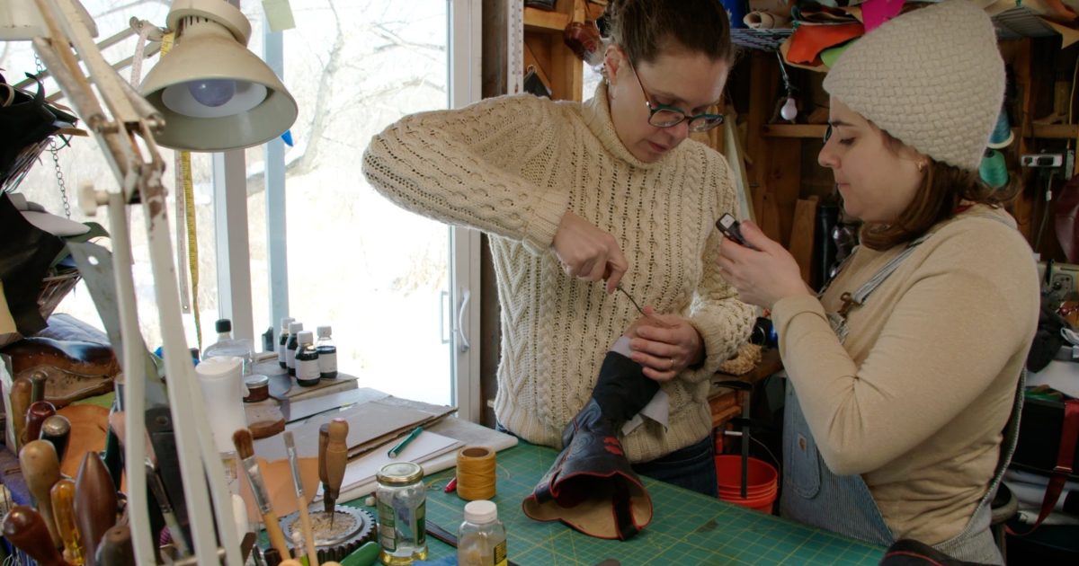 Western Boot Making Apprenticeship | Folkstreams